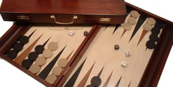 Tric Trac (backgammon) - The Game Room